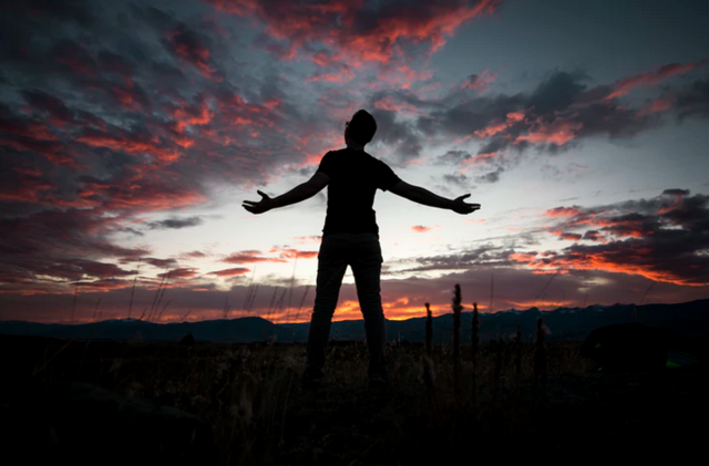 The 4 benefits of committing yourself to God at all times.